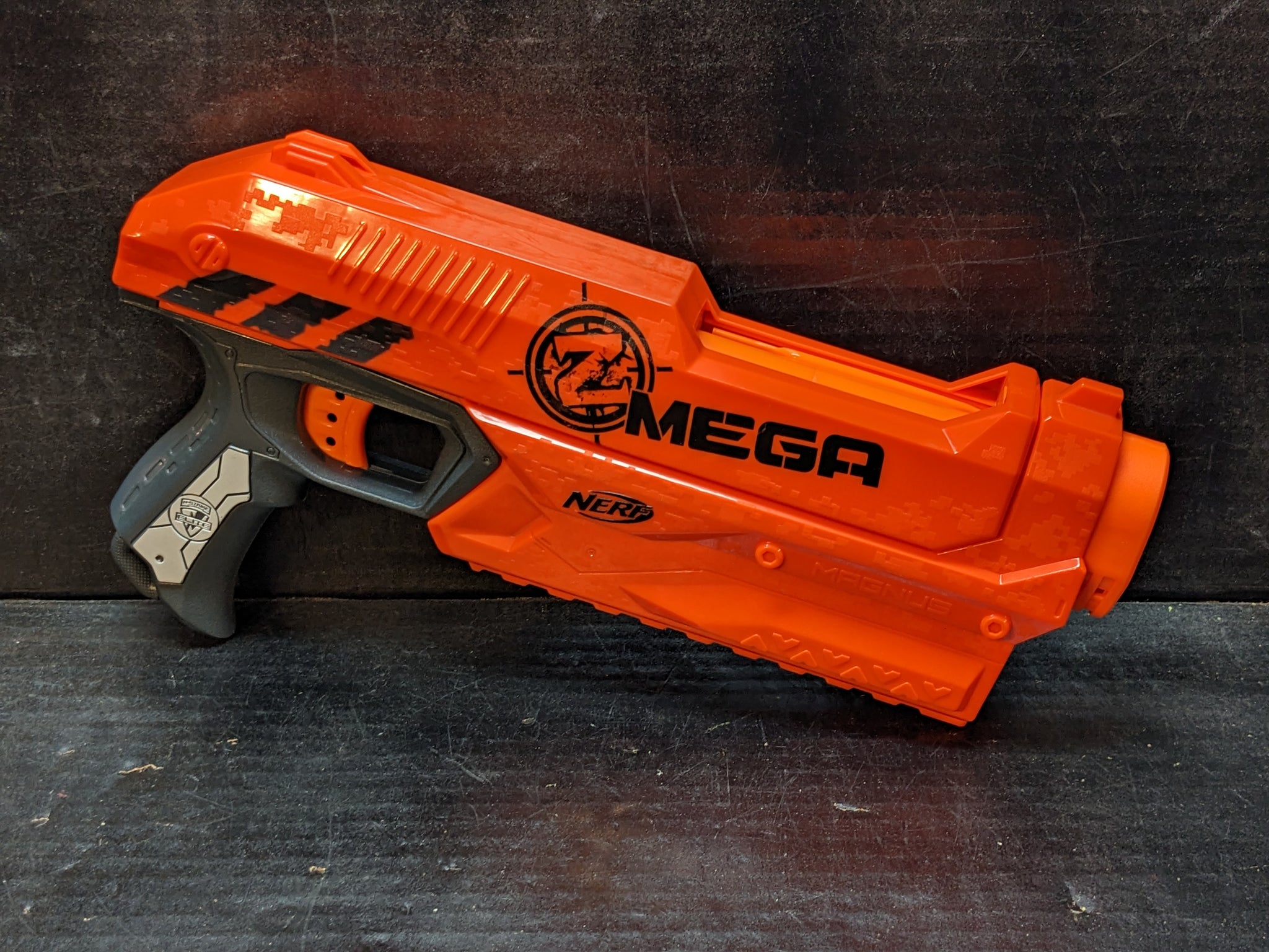 Nerf Mega Magnus – Blaster Barn